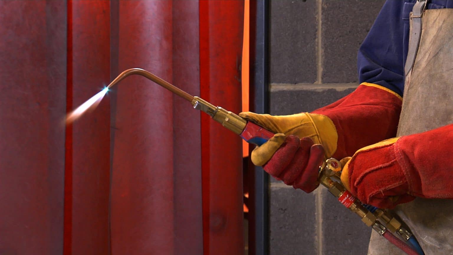 Oxy Acetylene Welding Safety Training Online - Safetyhub