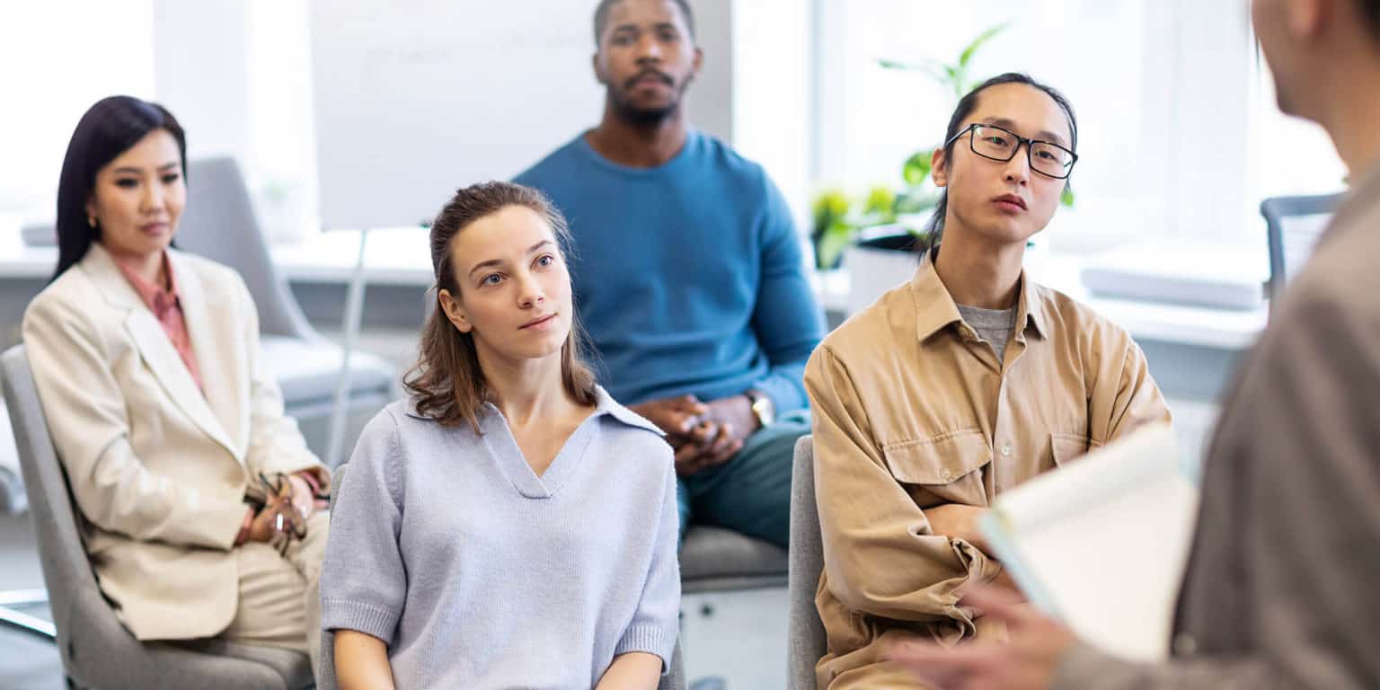 A Complete Guide to Ergonomics in the Workplace - Safetyhub
